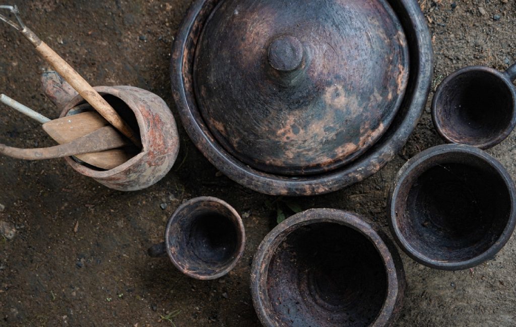 Discover the Art of Larnai Black Pottery | Meghalaya Tourism